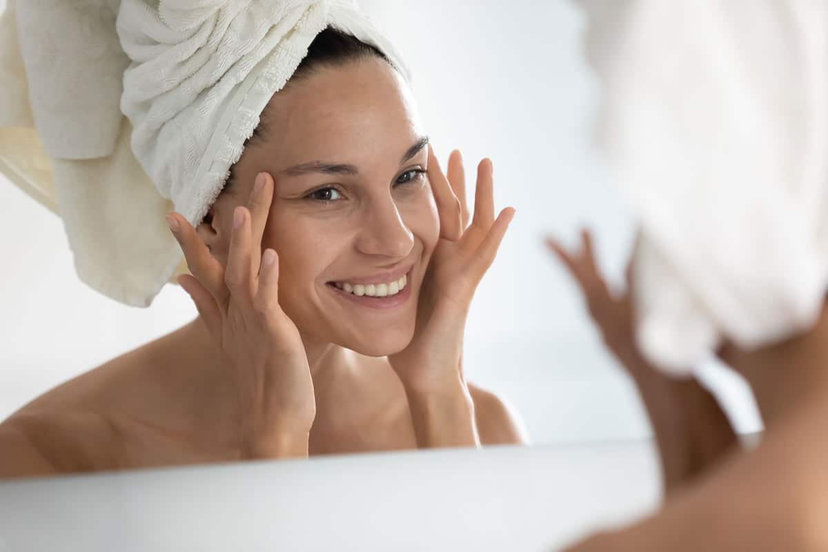 Essential Tips & Tricks For An Easier Facelift Recovery Journey